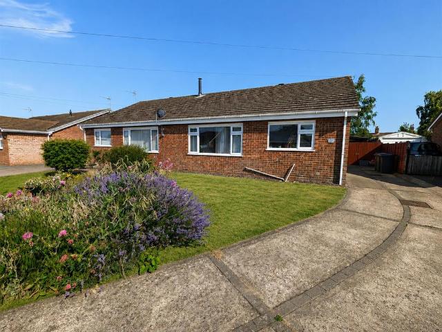 2 bedroom semi detached bungalow for sale