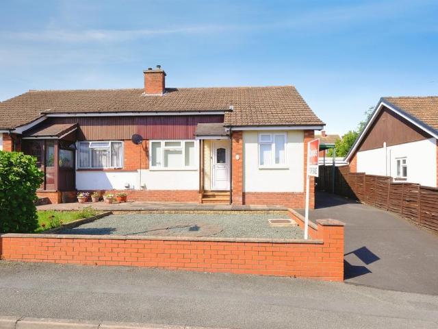 2 bedroom semi detached bungalow for sale