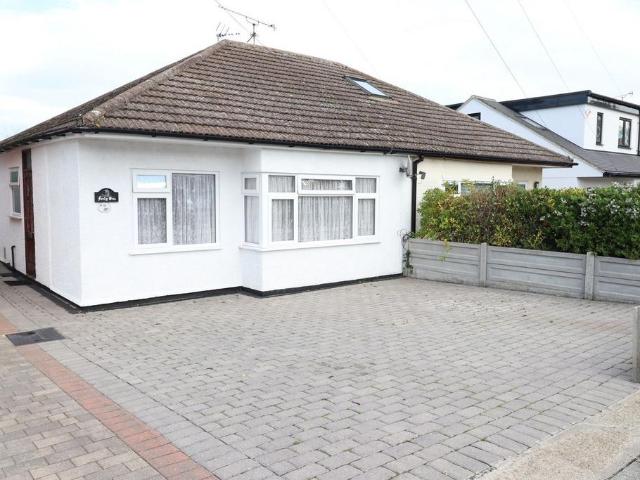 2 bedroom semi detached bungalow for sale
