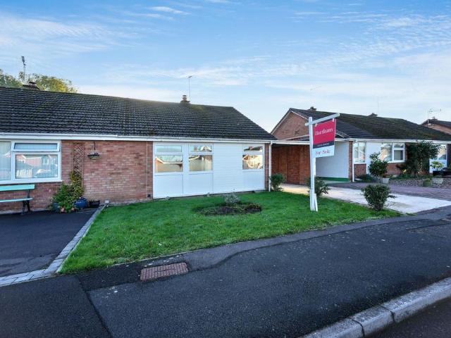 2 bedroom semi detached bungalow for sale