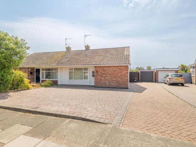 2 bedroom semi detached bungalow for sale
