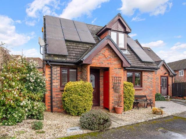 2 bedroom semi detached bungalow for sale