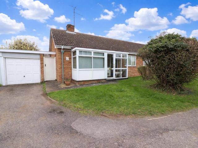 2 bedroom semi detached bungalow for sale