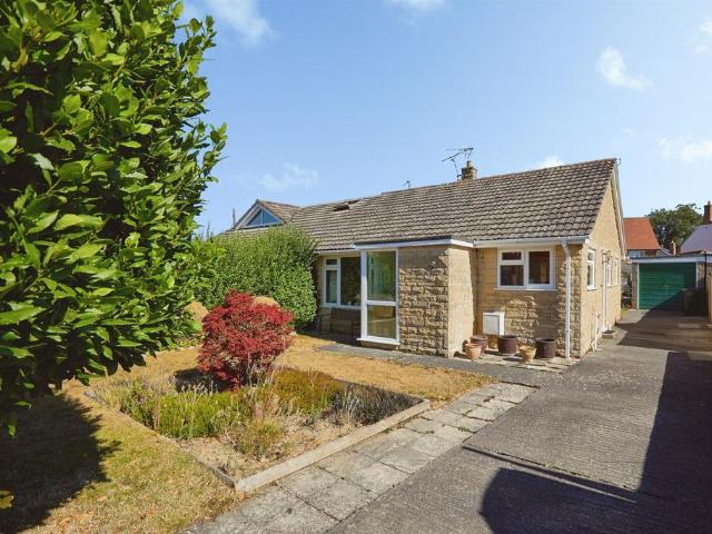 2 bedroom semi detached bungalow for sale