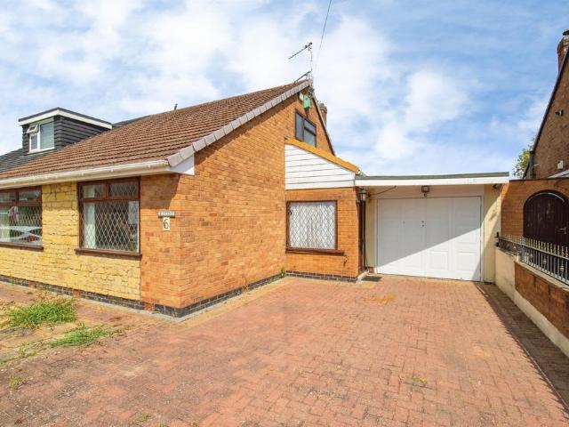 2 bedroom semi detached bungalow for sale