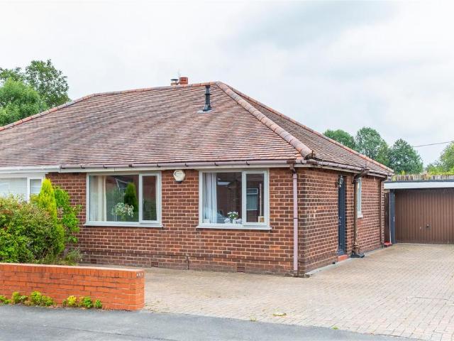 2 bedroom semi detached bungalow for sale