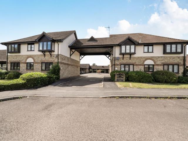 2 bedroom semi detached bungalow for sale