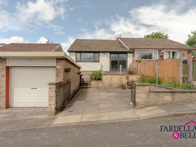 2 bedroom semi detached bungalow for sale