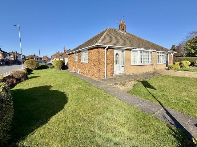 2 bedroom semi detached bungalow for sale