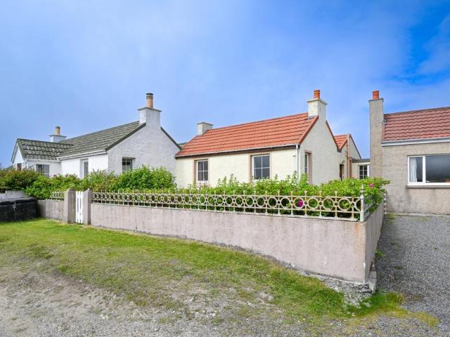 2 bedroom semi detached bungalow for sale