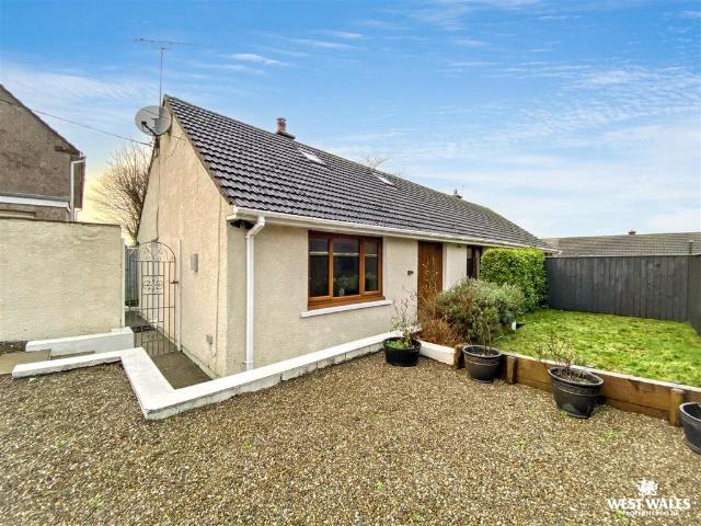 2 bedroom semi detached bungalow for sale