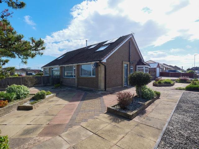 2 bedroom semi detached bungalow for sale