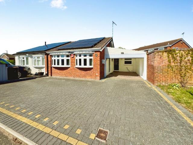 1 bedroom semi detached bungalow for sale