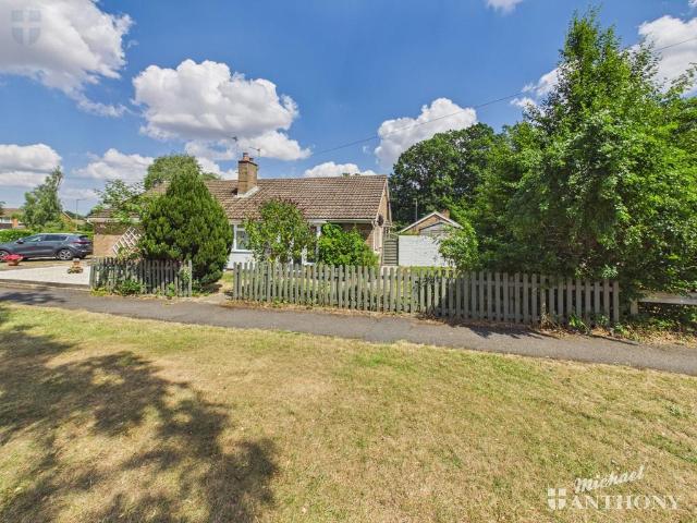 2 bedroom semi detached bungalow for sale