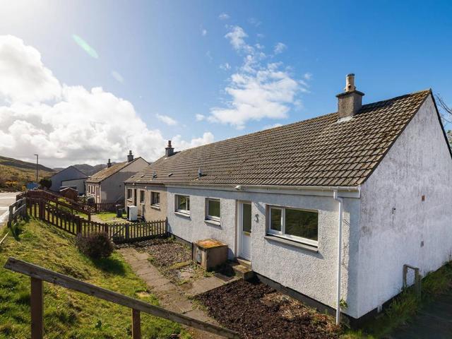 2 bedroom semi detached bungalow for sale