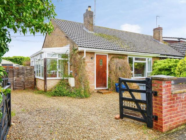 2 bedroom semi detached bungalow for sale