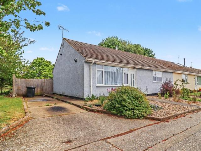 2 bedroom semi detached bungalow for sale