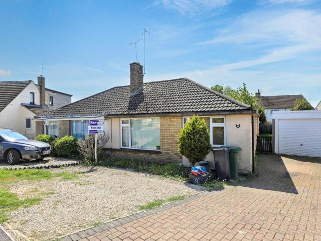 2 bedroom semi detached bungalow for sale