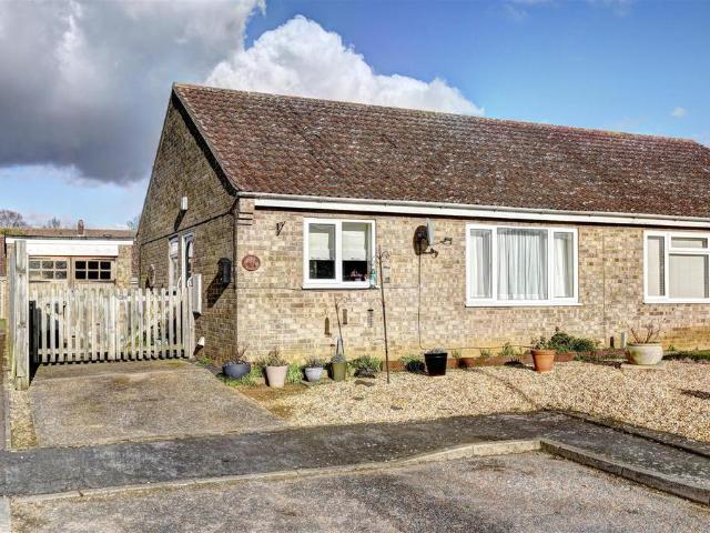 2 bedroom semi detached bungalow for sale
