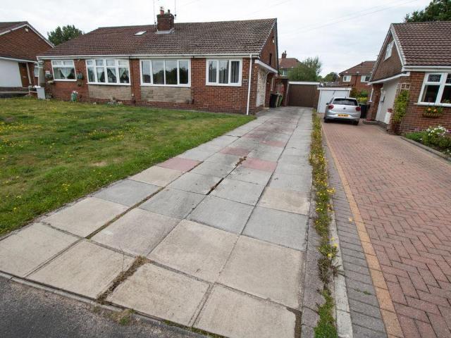2 bedroom semi detached bungalow for sale