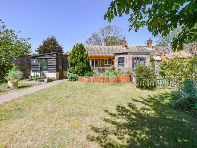 2 bedroom semi detached bungalow for sale