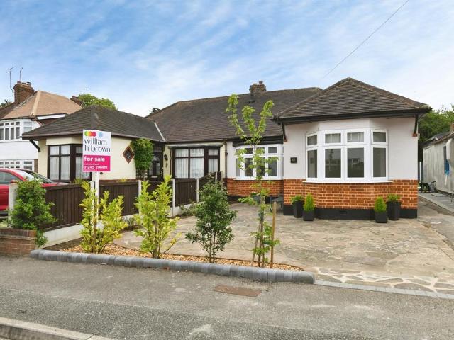2 bedroom semi detached bungalow for sale
