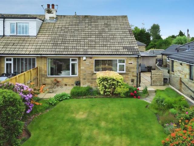 2 bedroom semi detached bungalow for sale