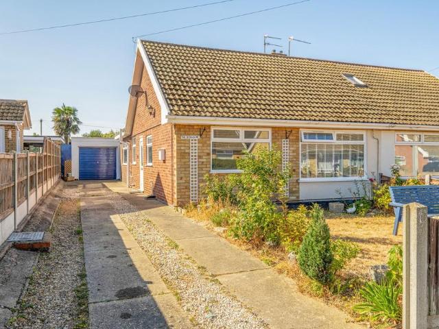 2 bedroom semi detached bungalow for sale