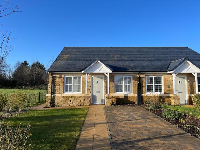 2 bedroom semi detached bungalow for sale