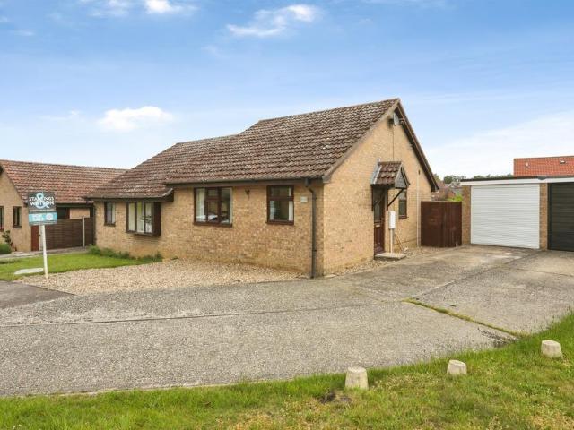 2 bedroom semi detached bungalow for sale