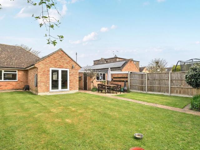 2 bedroom semi detached bungalow for sale