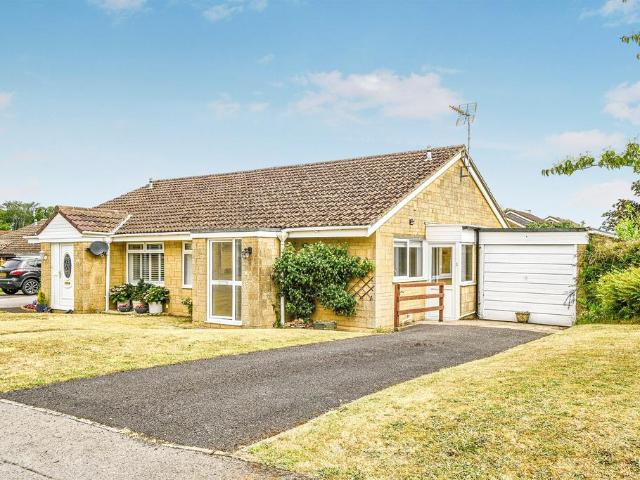2 bedroom semi detached bungalow for sale