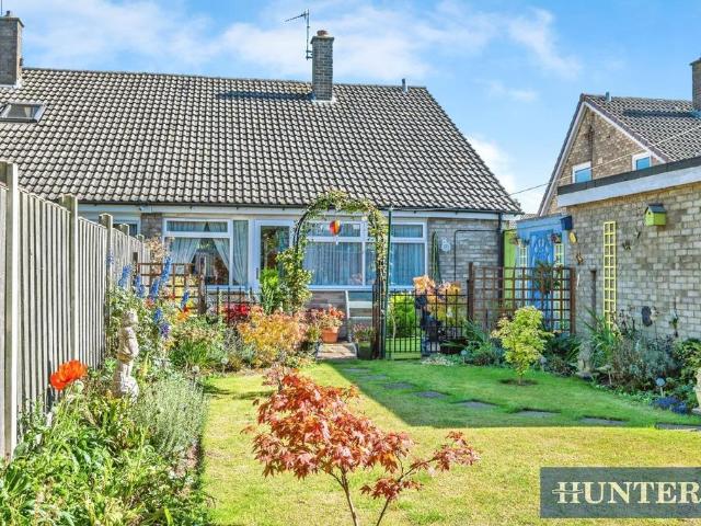 2 bedroom semi detached bungalow for sale