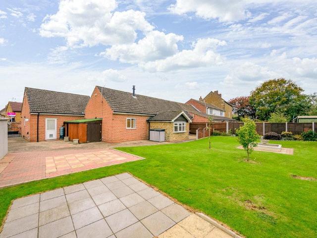 2 bedroom semi detached bungalow for sale