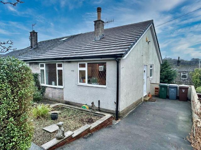 2 bedroom semi detached bungalow for sale