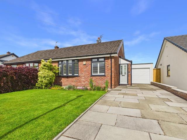 2 bedroom semi detached bungalow for sale