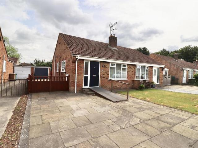 2 bedroom semi detached bungalow for sale