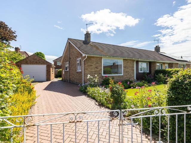 2 bedroom semi detached bungalow for sale