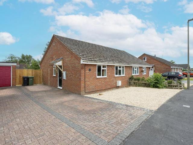 2 bedroom semi detached bungalow for sale