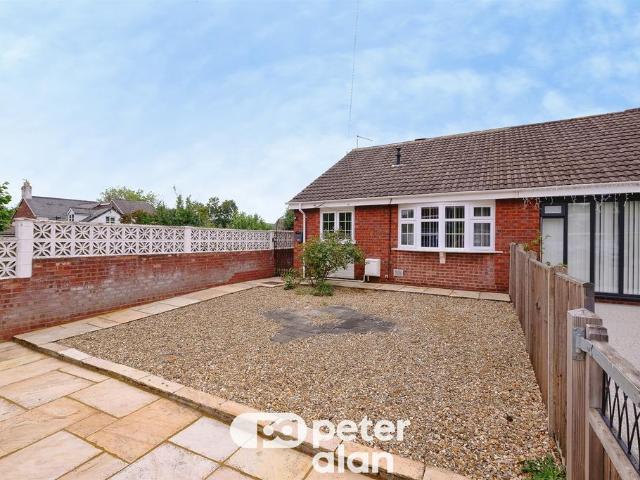 2 bedroom semi detached bungalow for sale