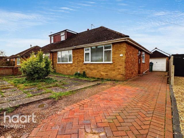 2 bedroom semi detached bungalow for sale
