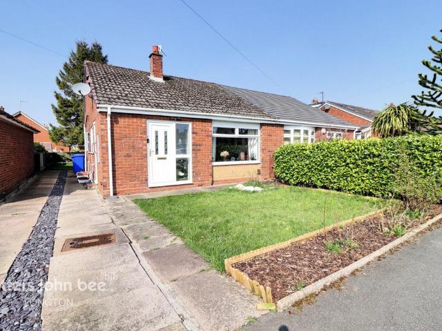 2 bedroom semi detached bungalow for sale