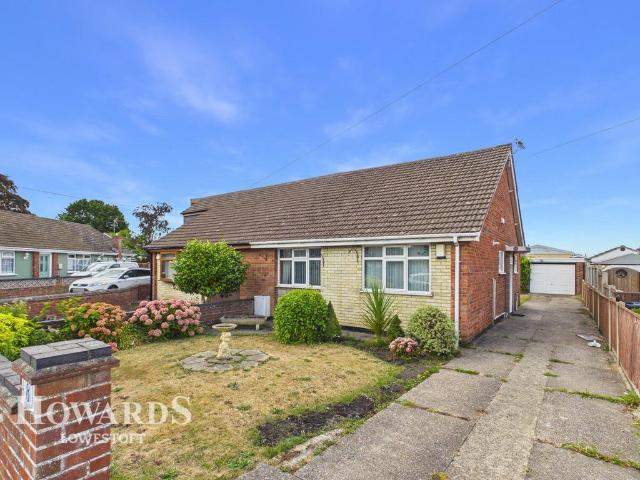 2 bedroom semi detached bungalow for sale