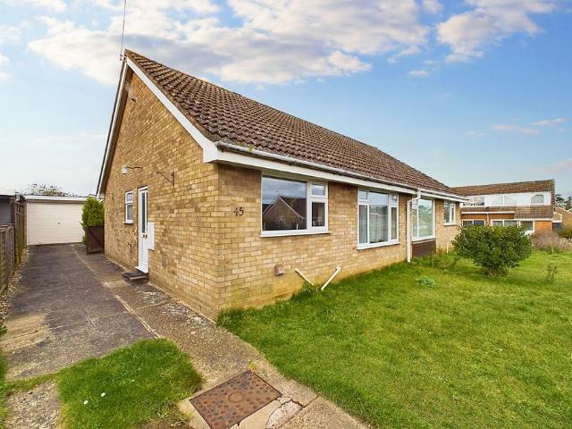 2 bedroom semi detached bungalow for sale