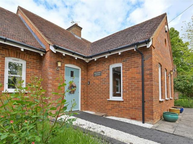 2 bedroom semi detached bungalow for sale