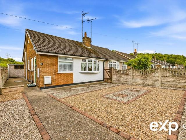 2 bedroom semi detached bungalow for sale