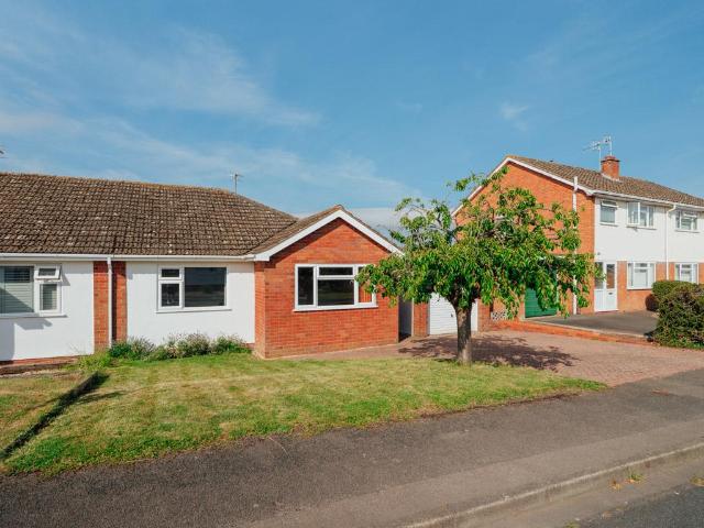 2 bedroom semi detached bungalow for sale