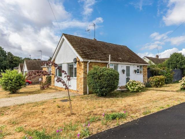 2 bedroom semi detached bungalow for sale