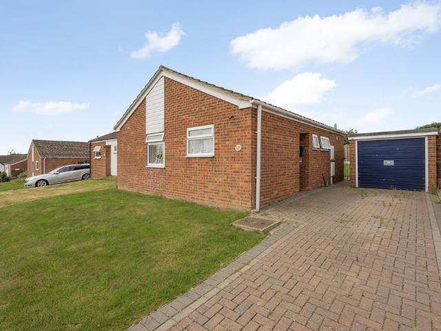 2 bedroom semi detached bungalow for sale