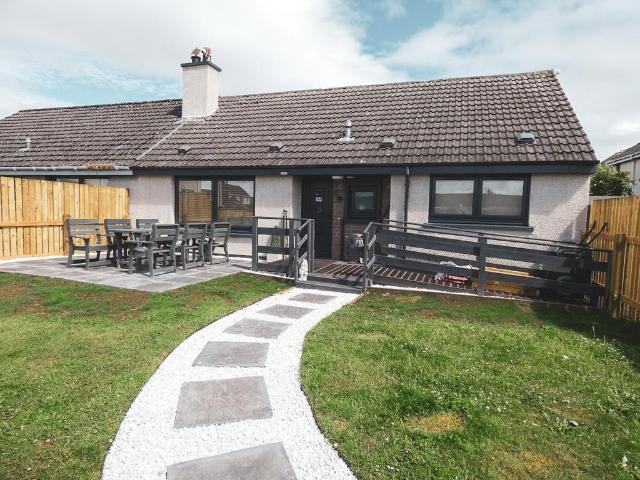 2 bedroom semi detached bungalow for sale